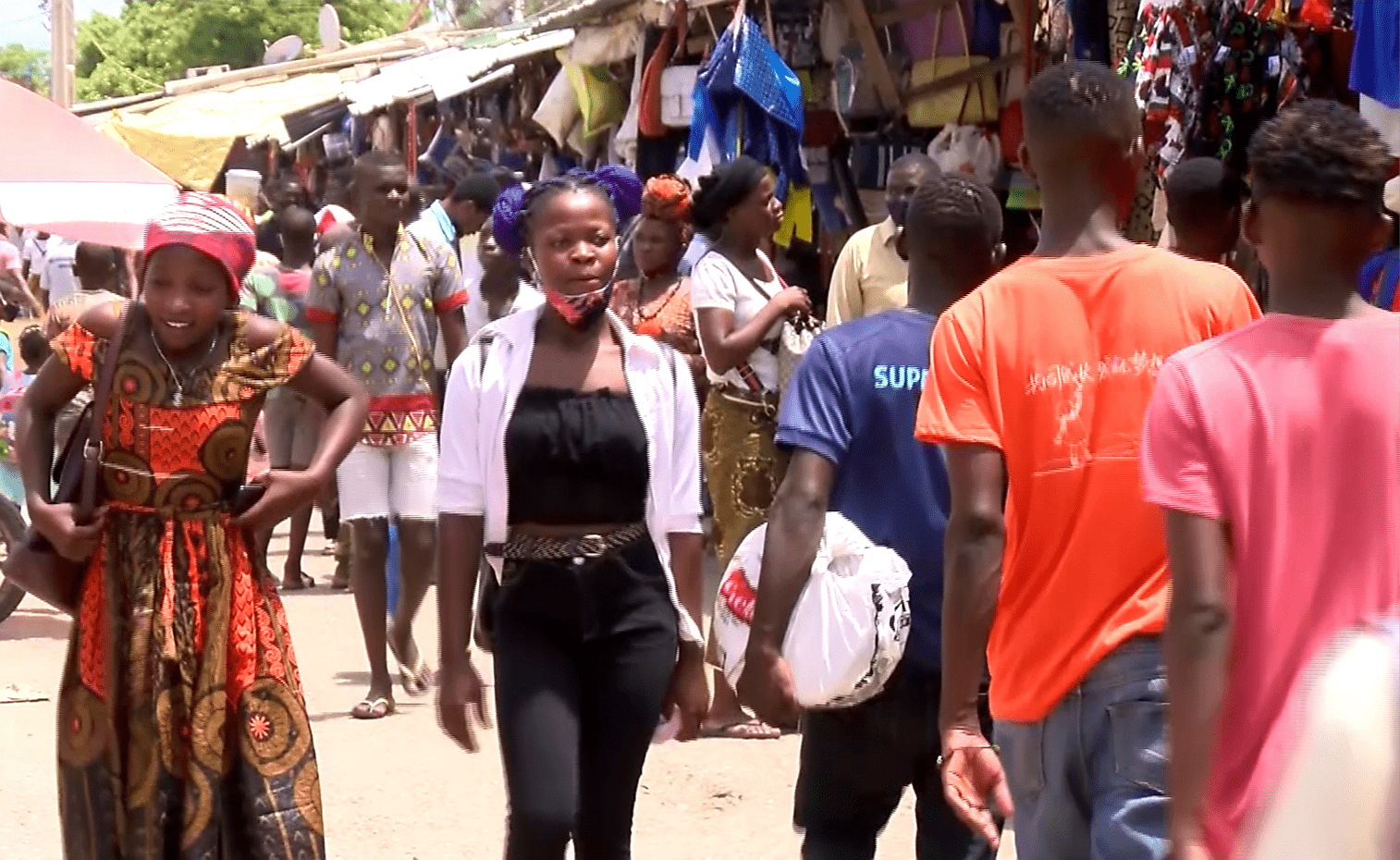 PRAIA DO WIMBE - O País - A verdade como notícia