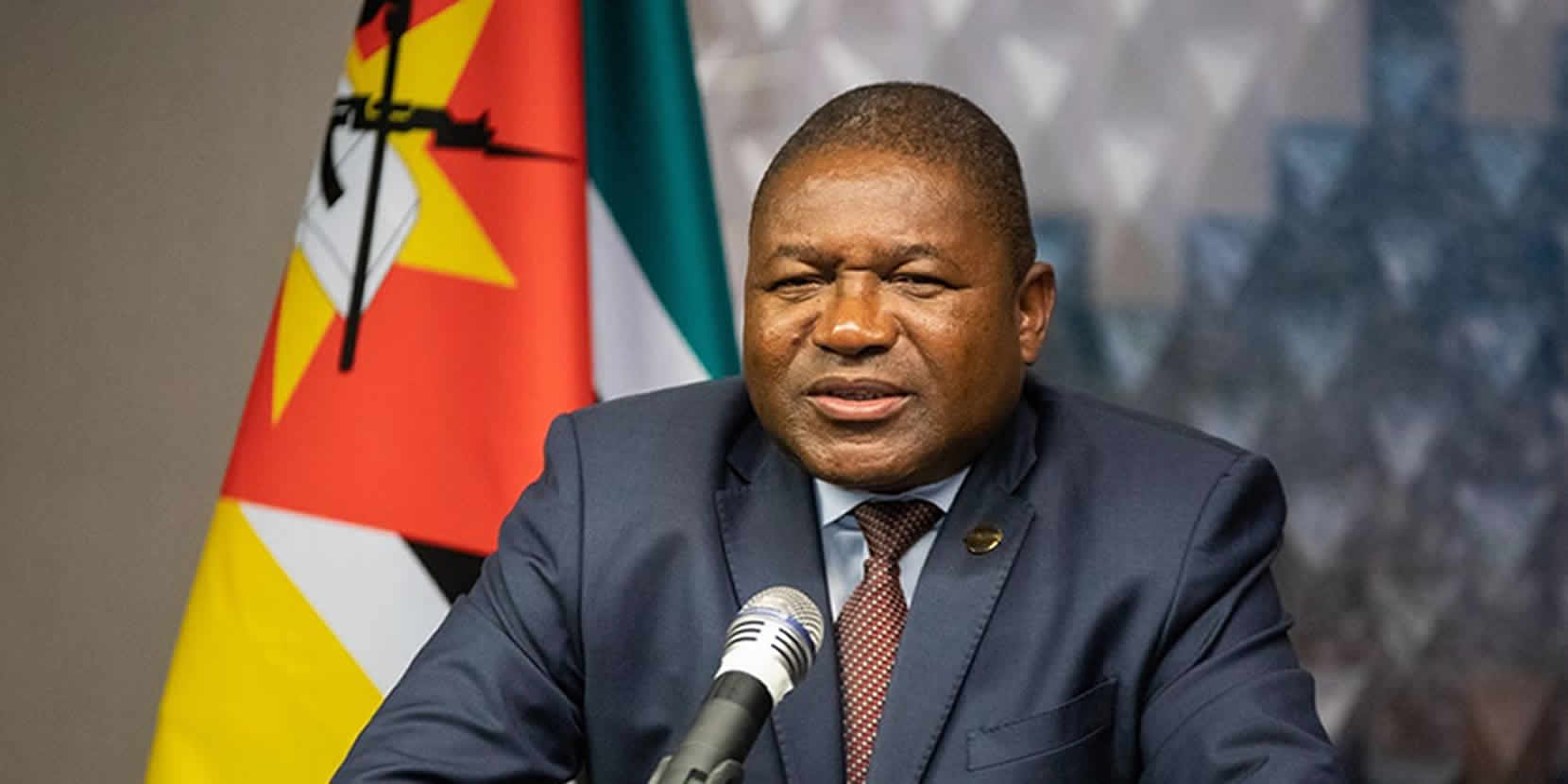 Morreu Daviz Mbepo Simango 1964-2021 - O País - A verdade como notícia