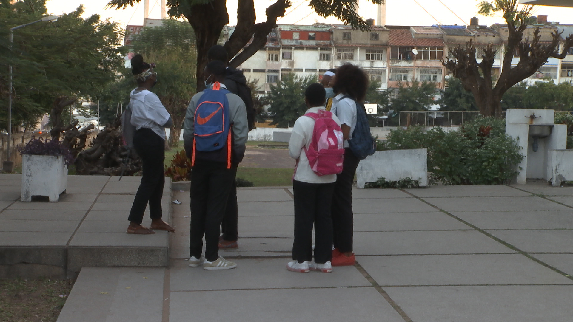 Instituições de ensino ficaram sem aulas em Maputo devido à paralisação ...