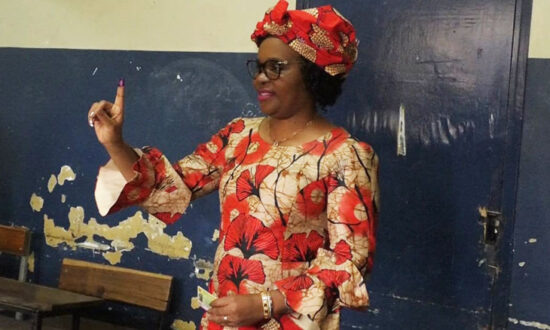 Judite Mussácula foi a primeira a votar na Matola - O País - A verdade ...