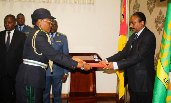 Lurdes Mabunda é nova comandante provincial da PRM em Manica - O País ...