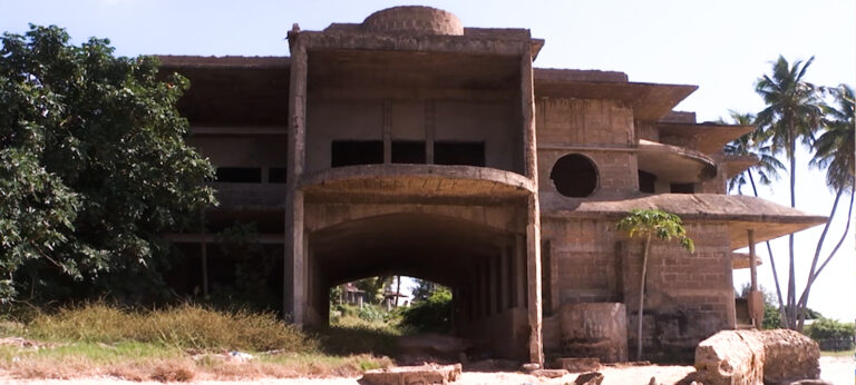 Município da Maxixe vai demolir edifício construído na praia - O País ...