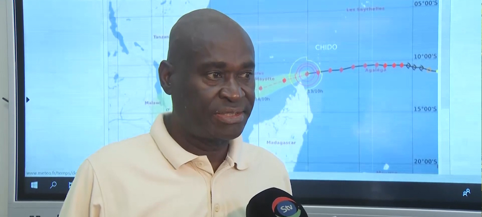 INAM - O País - A verdade como notícia