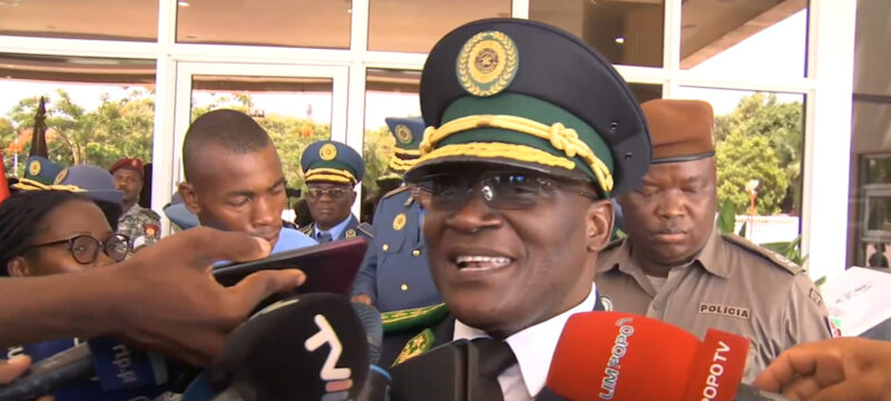 BERNARDINO RAFAEL - O País - A verdade como notícia