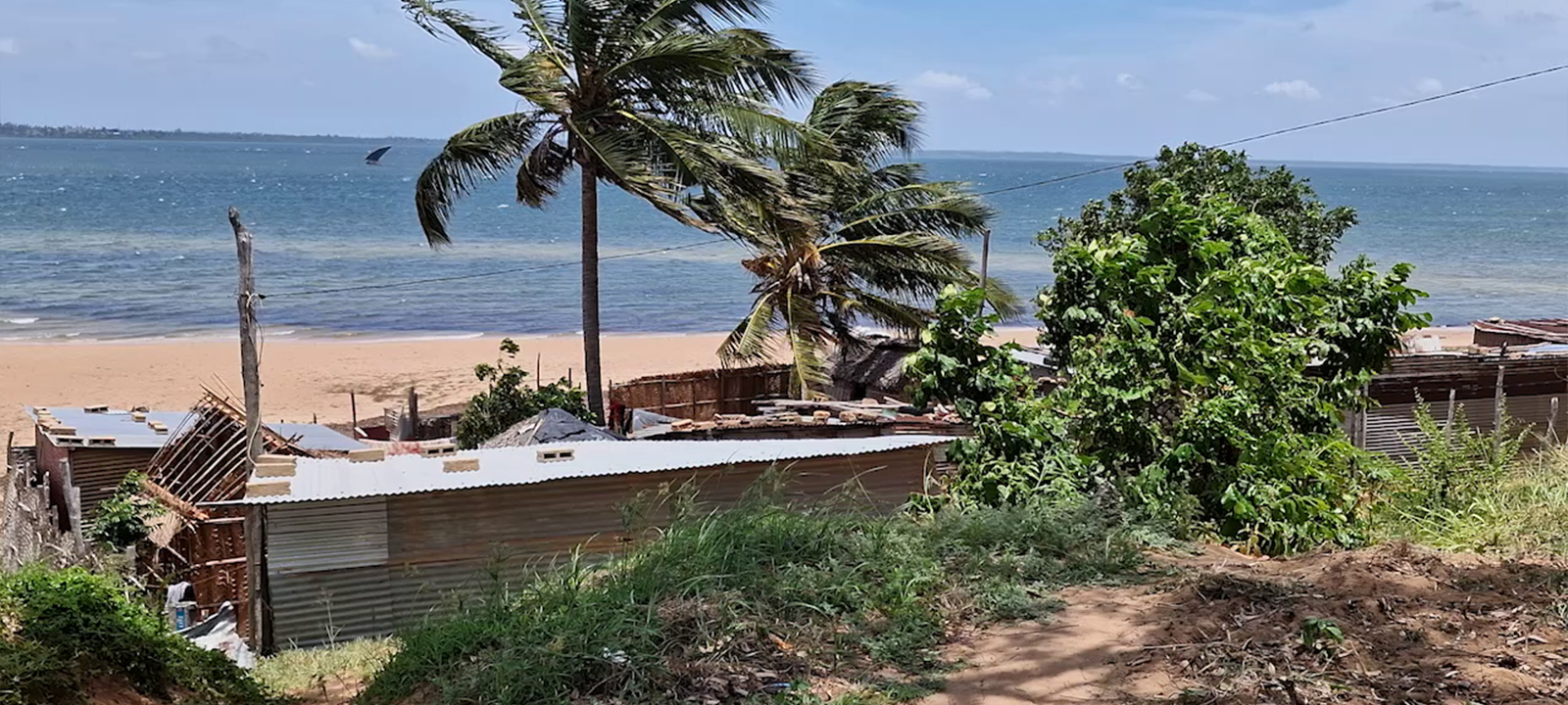 Populações em zonas costeiras de Maxixe têm dias contados para sair - O ...