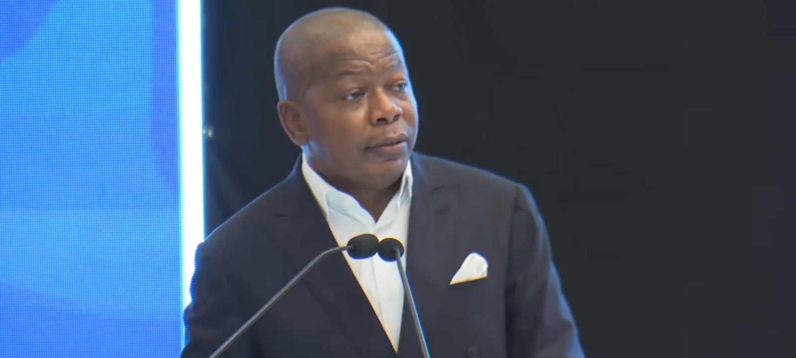 Vuma lança dois livros que descrevem os sete anos na presidência da CTA ...