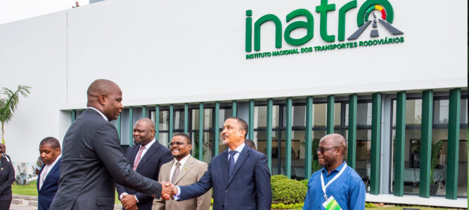 Chapo exige maior digitalização no INATRO - O País - A verdade como notícia