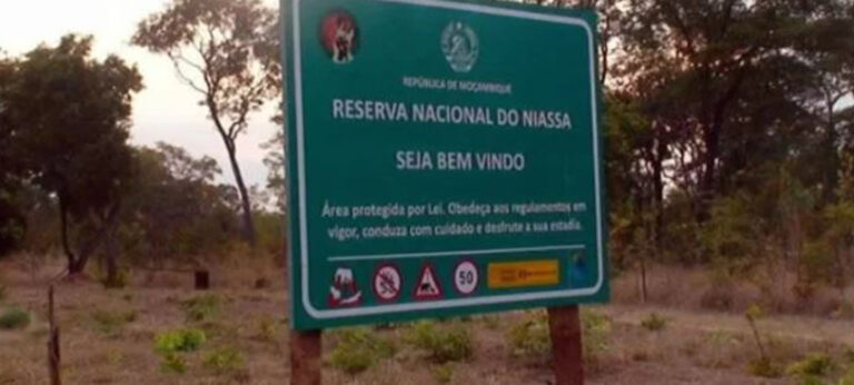 PRM controla coutadas da Reserva Especial do Niassa - O País - A ...