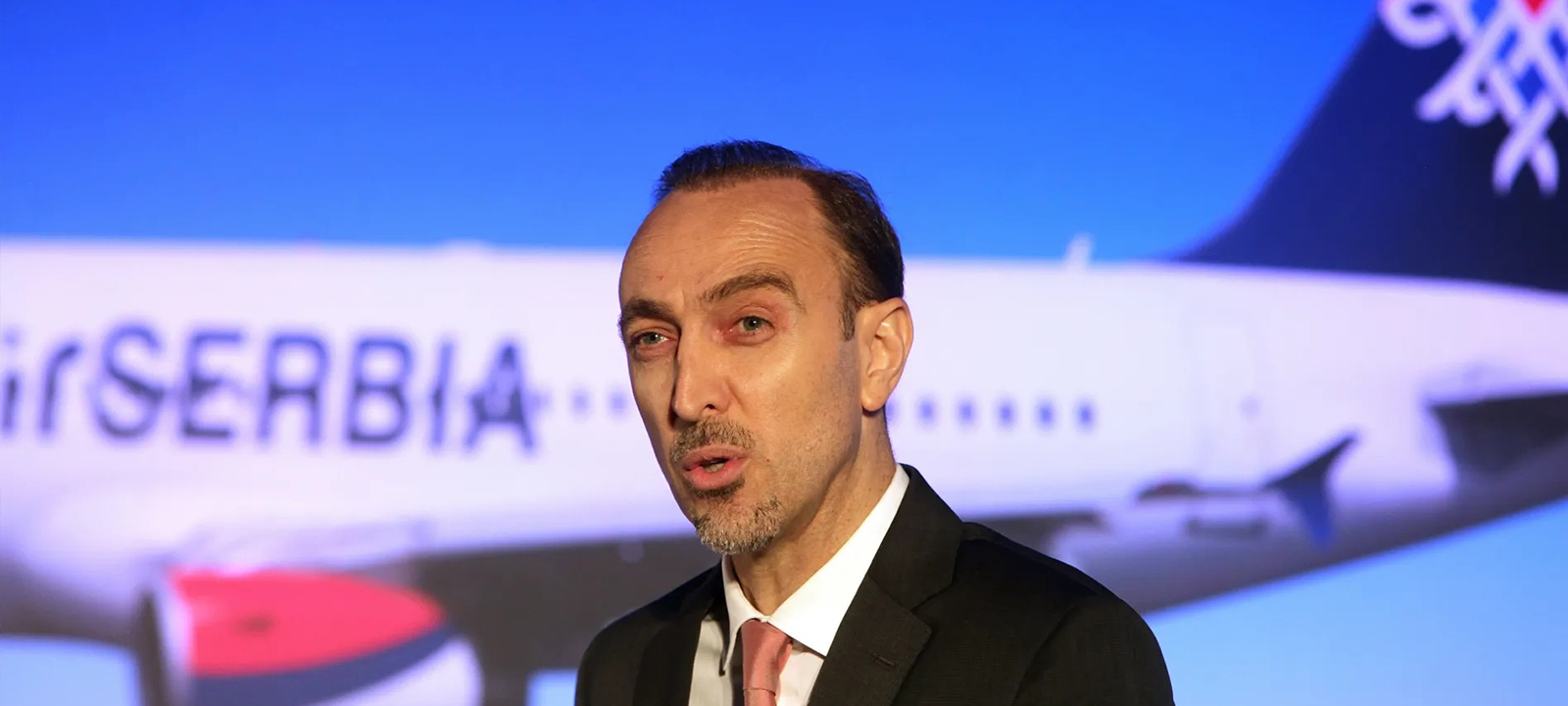 Dane Kondic lidera comissão de gestão da LAM - O País - A verdade como ...