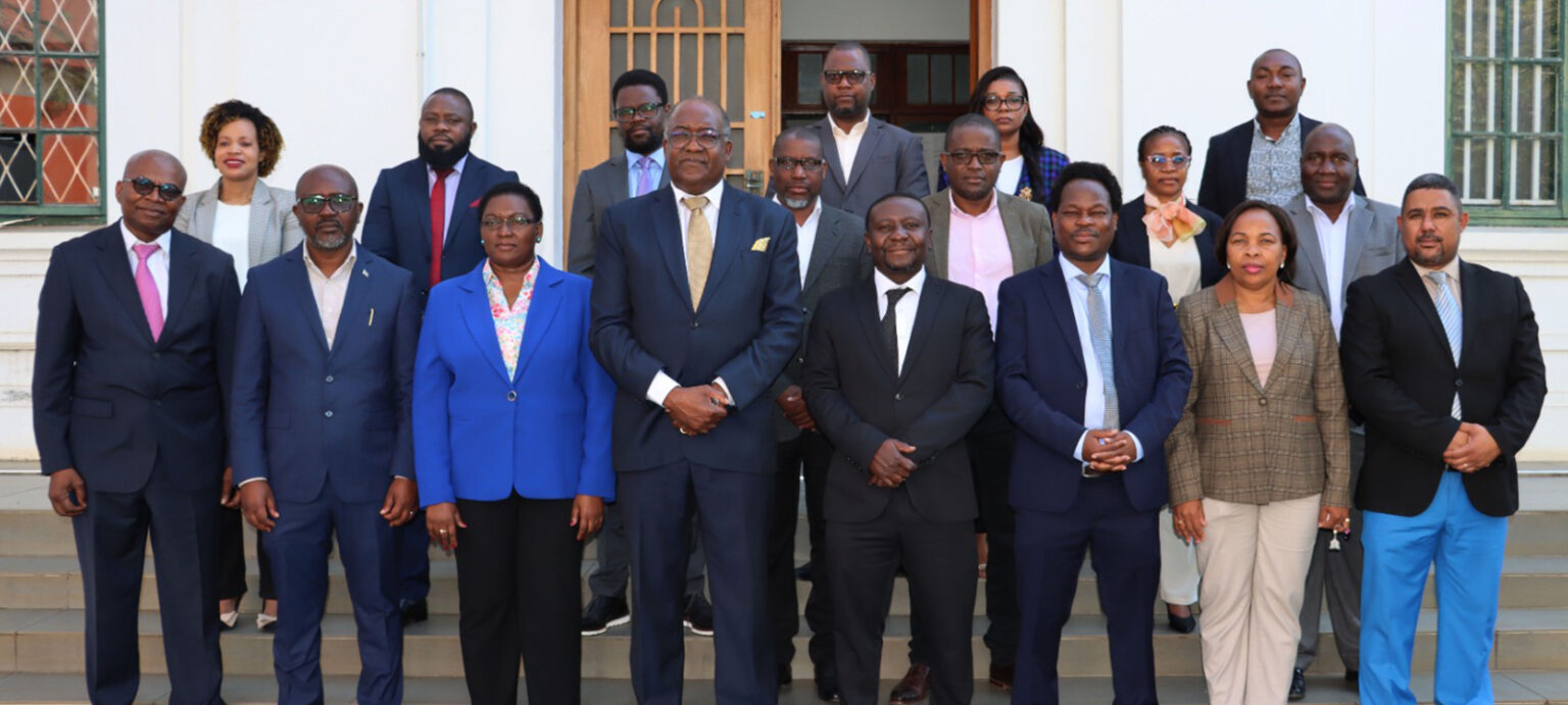 UP-Maputo e Universidade do Malawi estreitam relações - O País - A ...