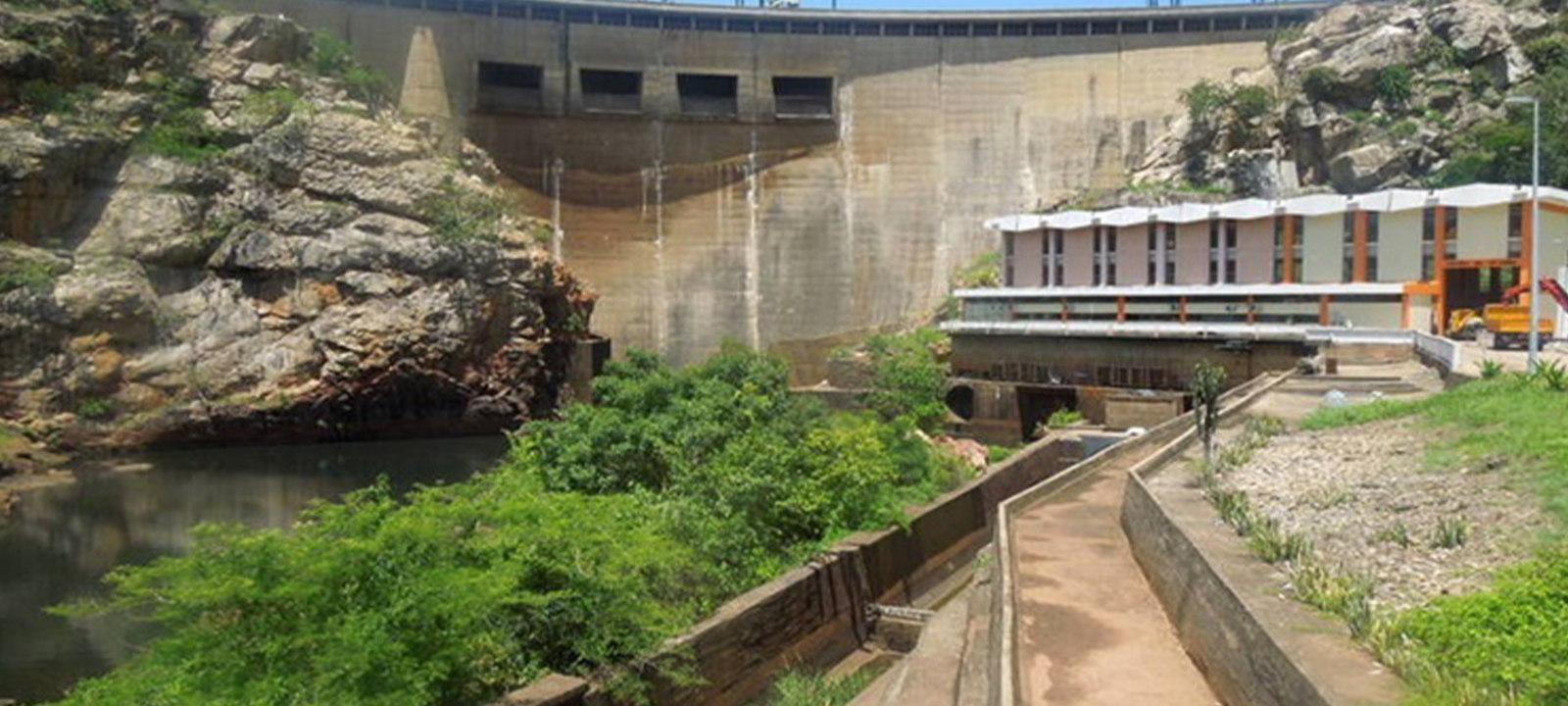 Poluição na barragem de Chicamba causa redução de energia em Manica - O ...