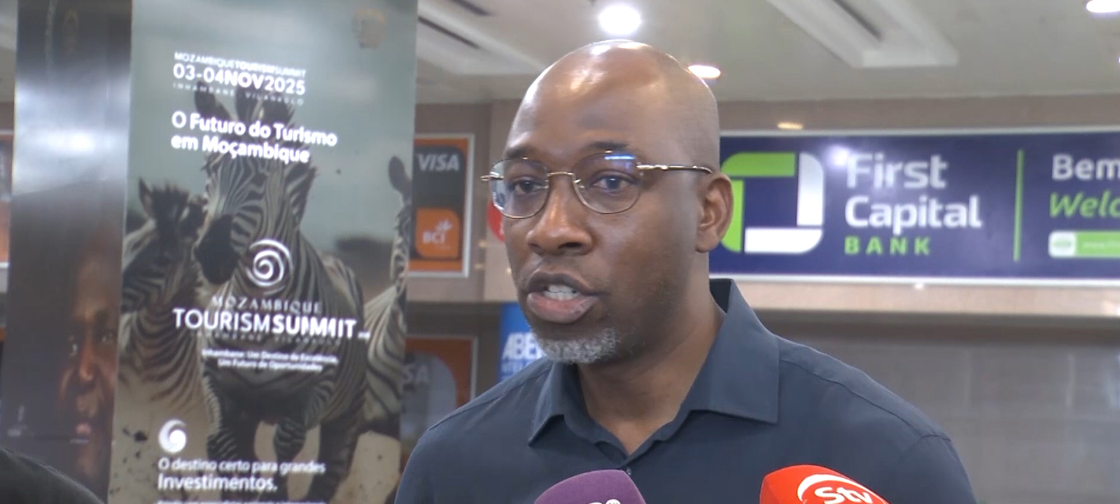 João Matlombe promete redução de preços dos voos na LAM - O País - A ...