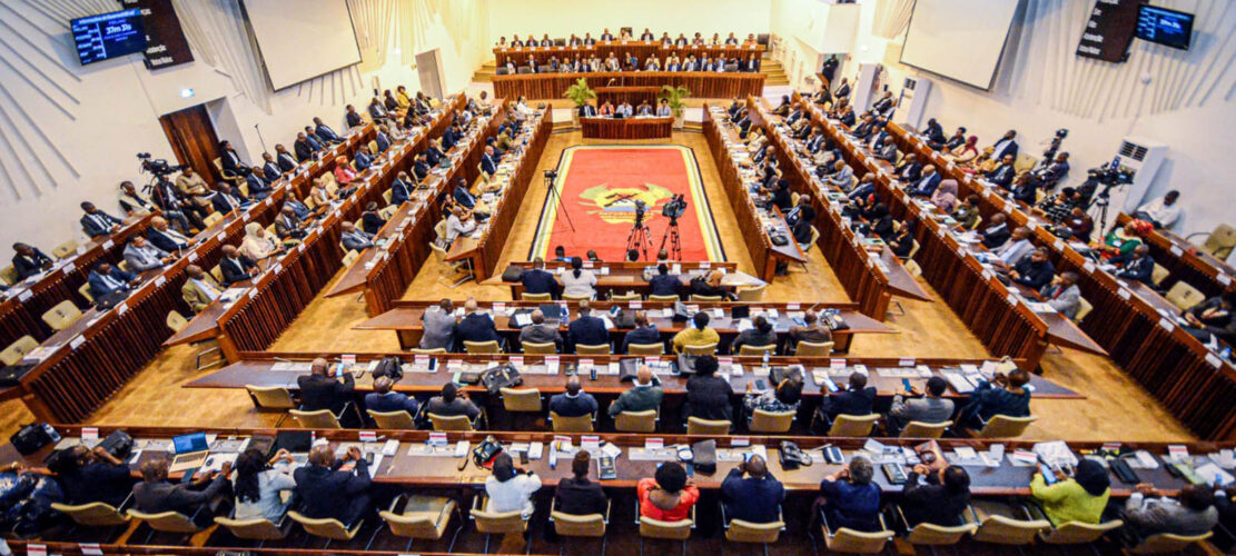 AR aprova revisão do estatuto da Ordem dos Contabilistas e Auditores ...